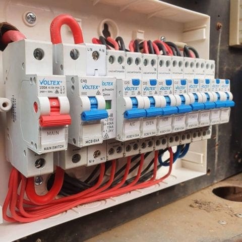 Surge Diverters, Fuses, Safety Switches and Circuit Breakers | Mr Spark ...